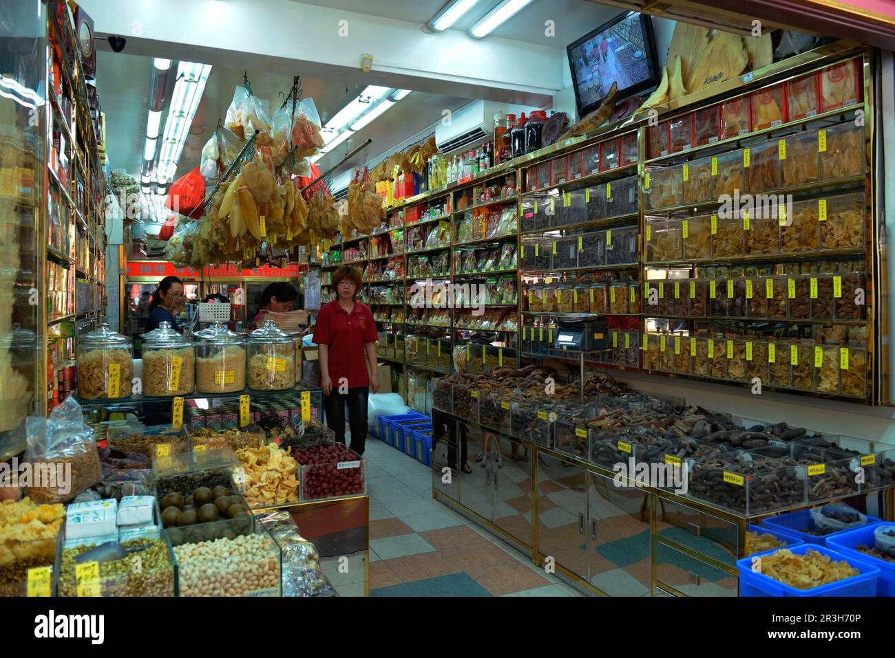 Dry goods, Shop, Chinatown, Singapore Stock Photo - Alamy