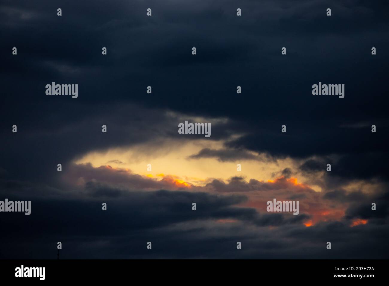 Texture background evening sky atmospheric Stock Photo - Alamy
