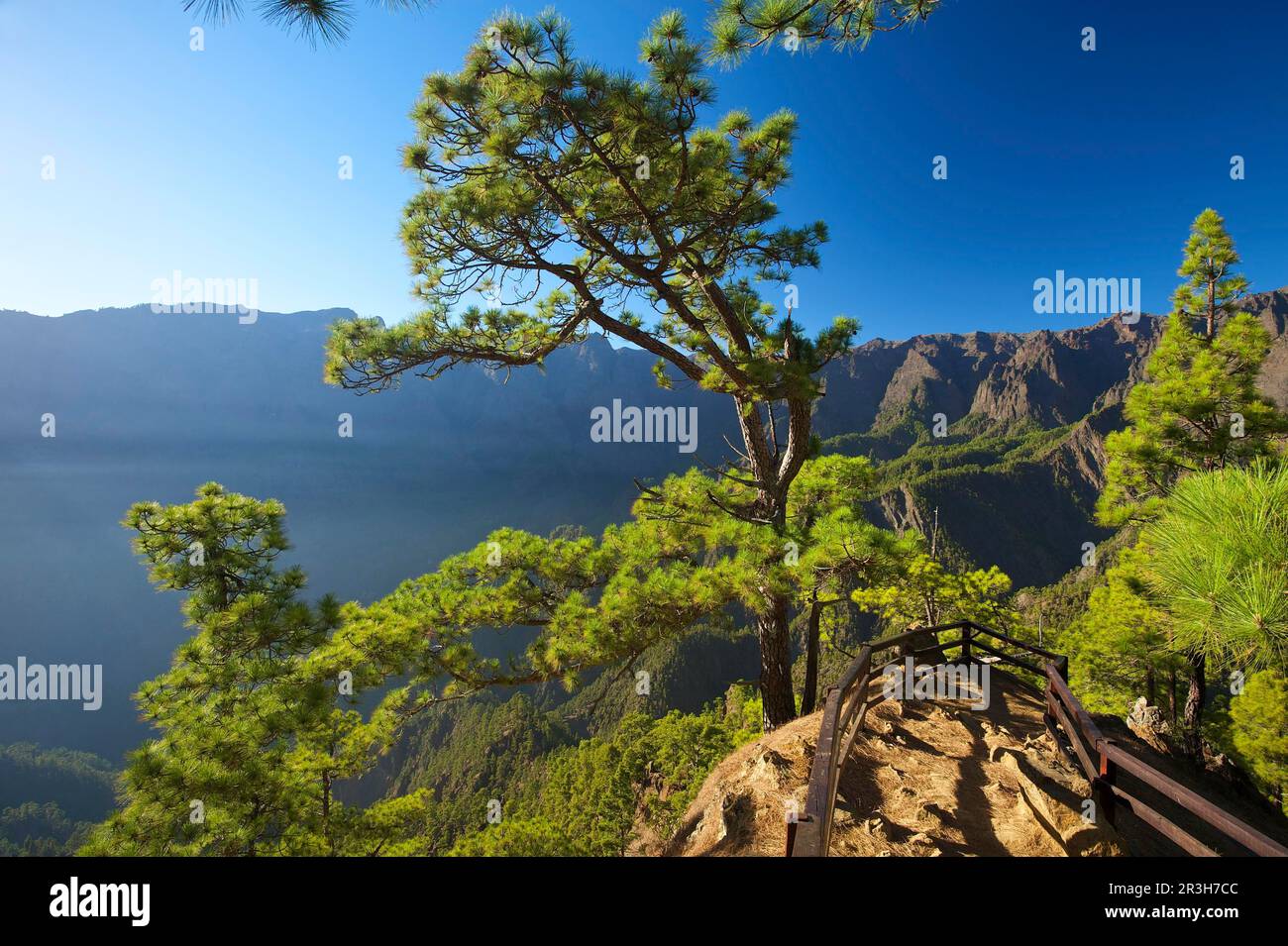 Parque Nacional de la Caldera de Taburiente at Mirador de Las Chozas ...