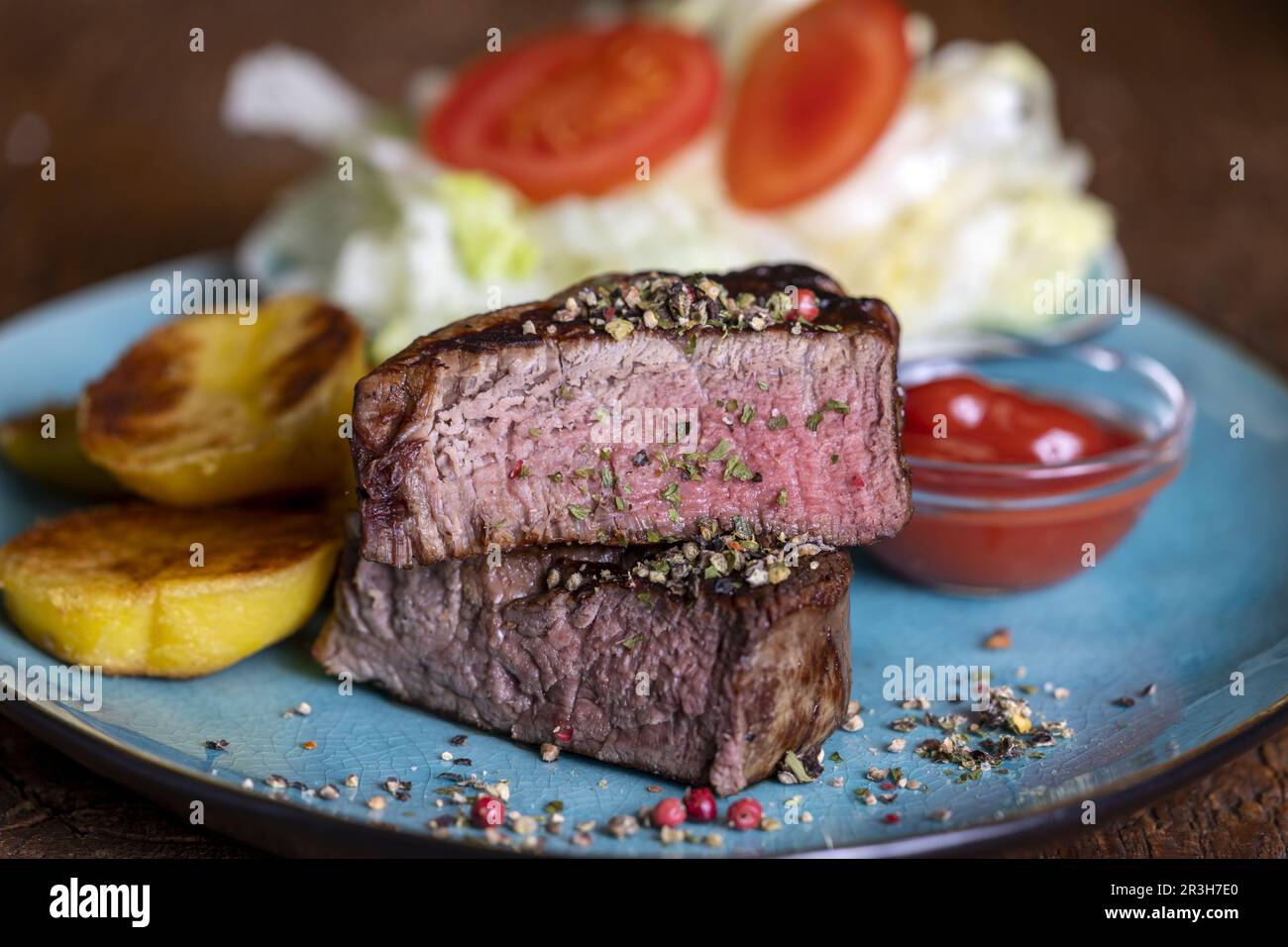 Plate low fat beef salad hi-res stock photography and images - Alamy