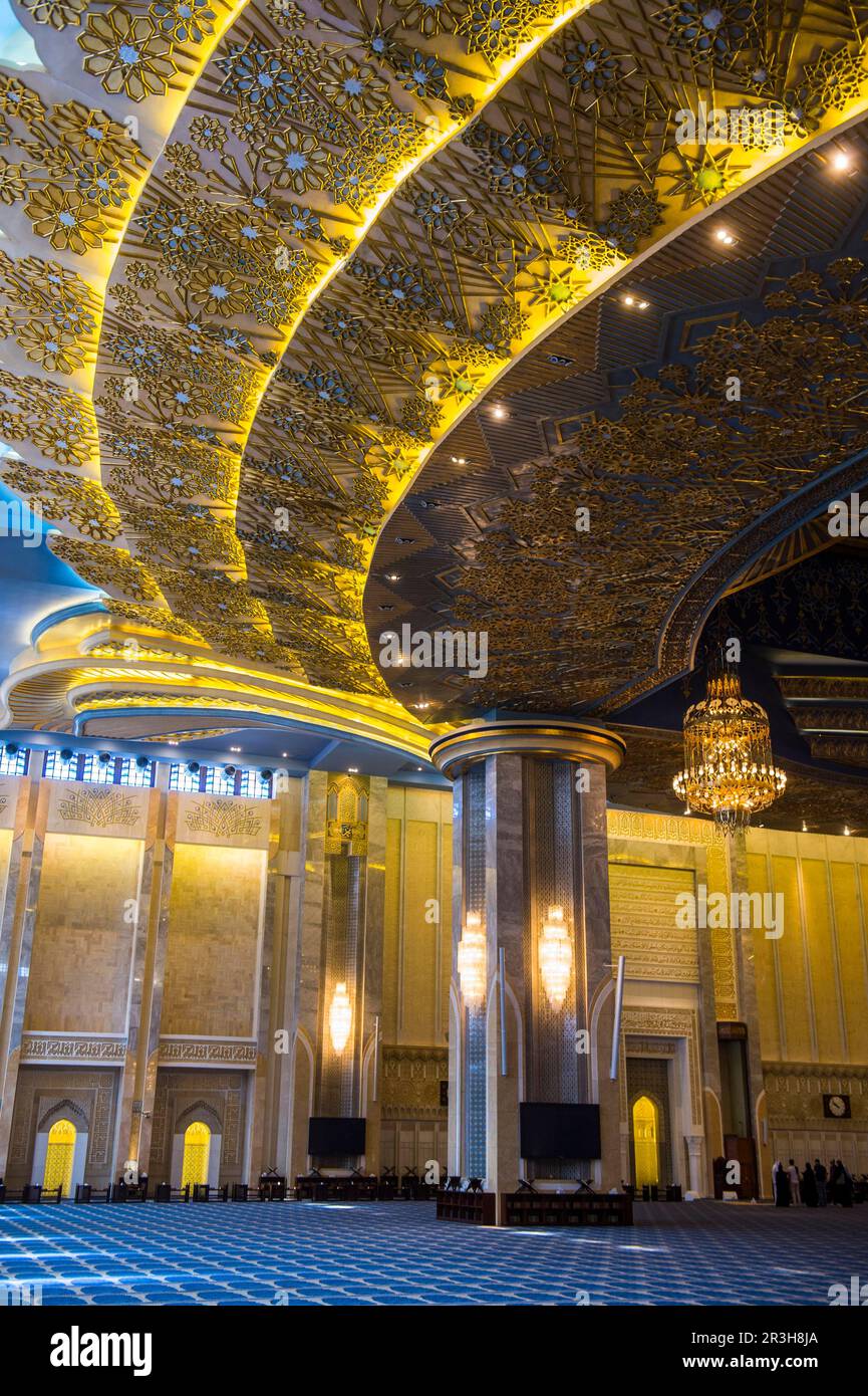 Inside the magnificent Grand mosque, Kuwait City, Kuwait Stock Photo ...