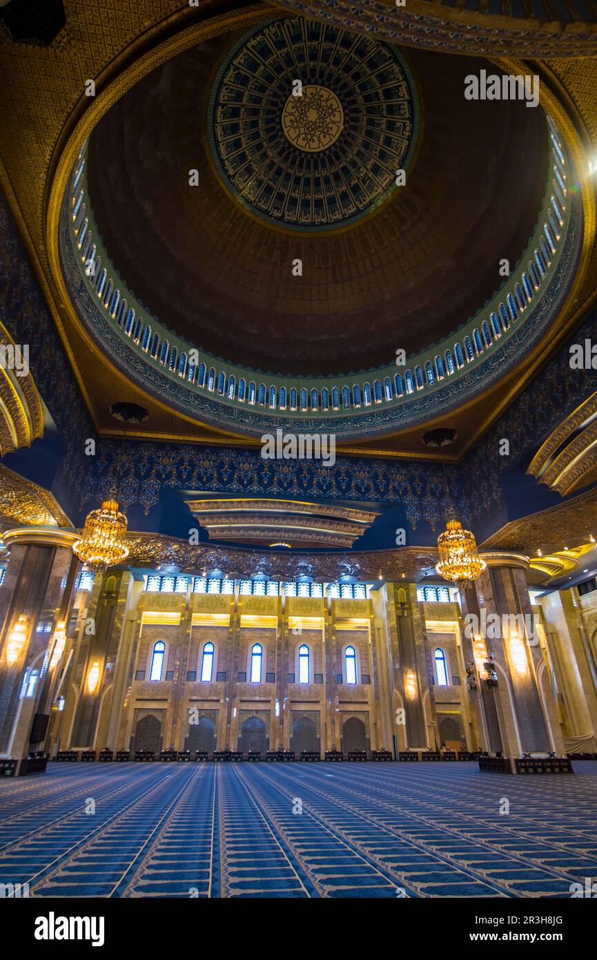 Inside the magnificent Grand mosque, Kuwait City, Kuwait Stock Photo ...
