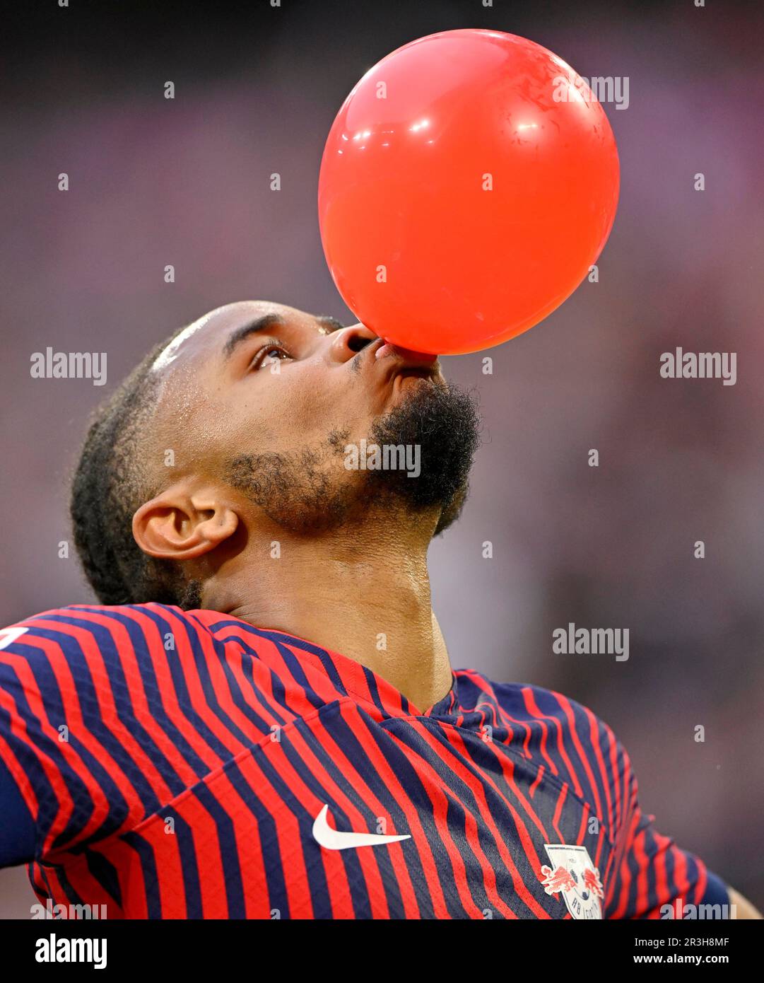 Christopher Nkunku (18) RasenBallsport Leipzig RBL special goal ...