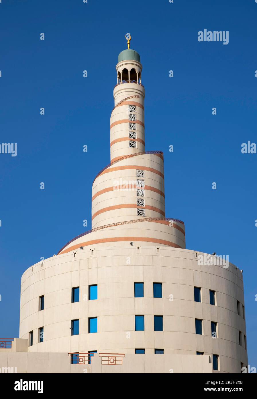 Minaret of Spiral Mosque, Bin Zaid, Fanar Islamic Culture Center, Doha ...