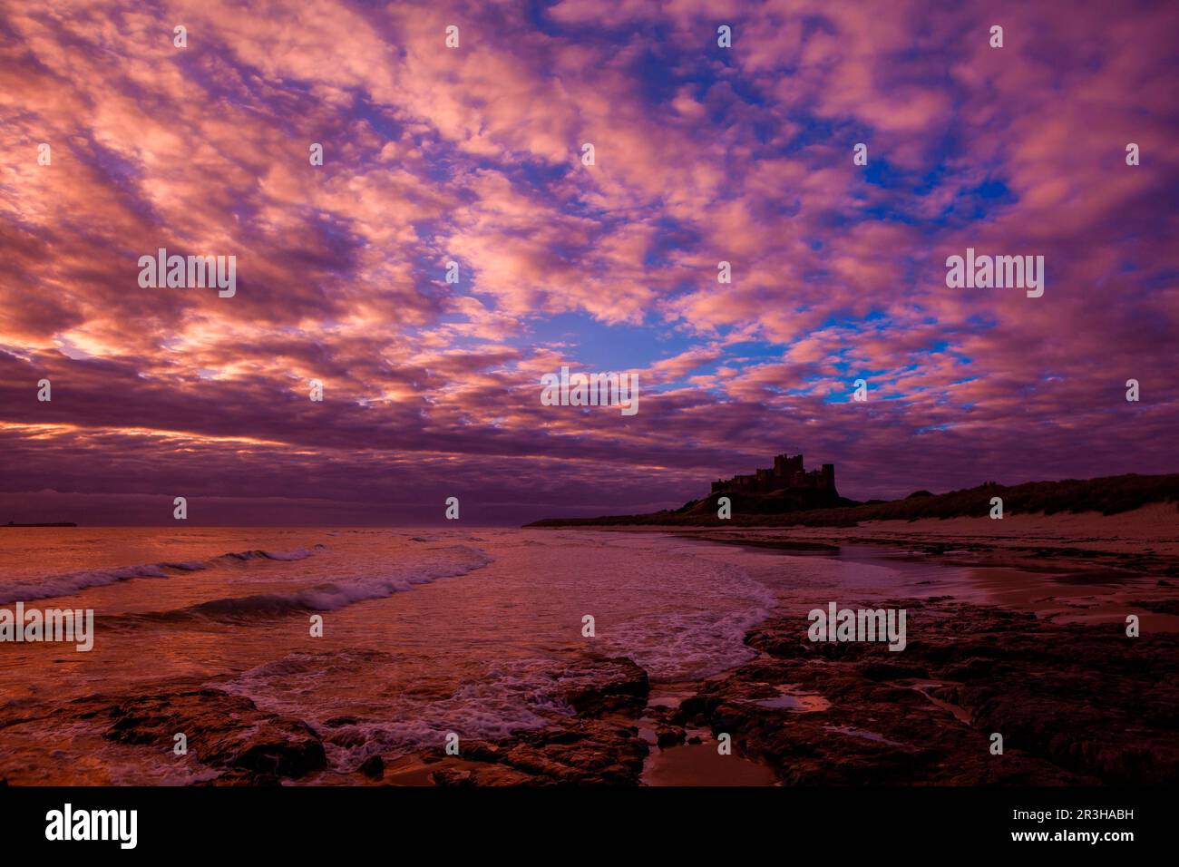 Sunrise, Castle, Bamburgh, Northumberland, England, United Kingdom ...