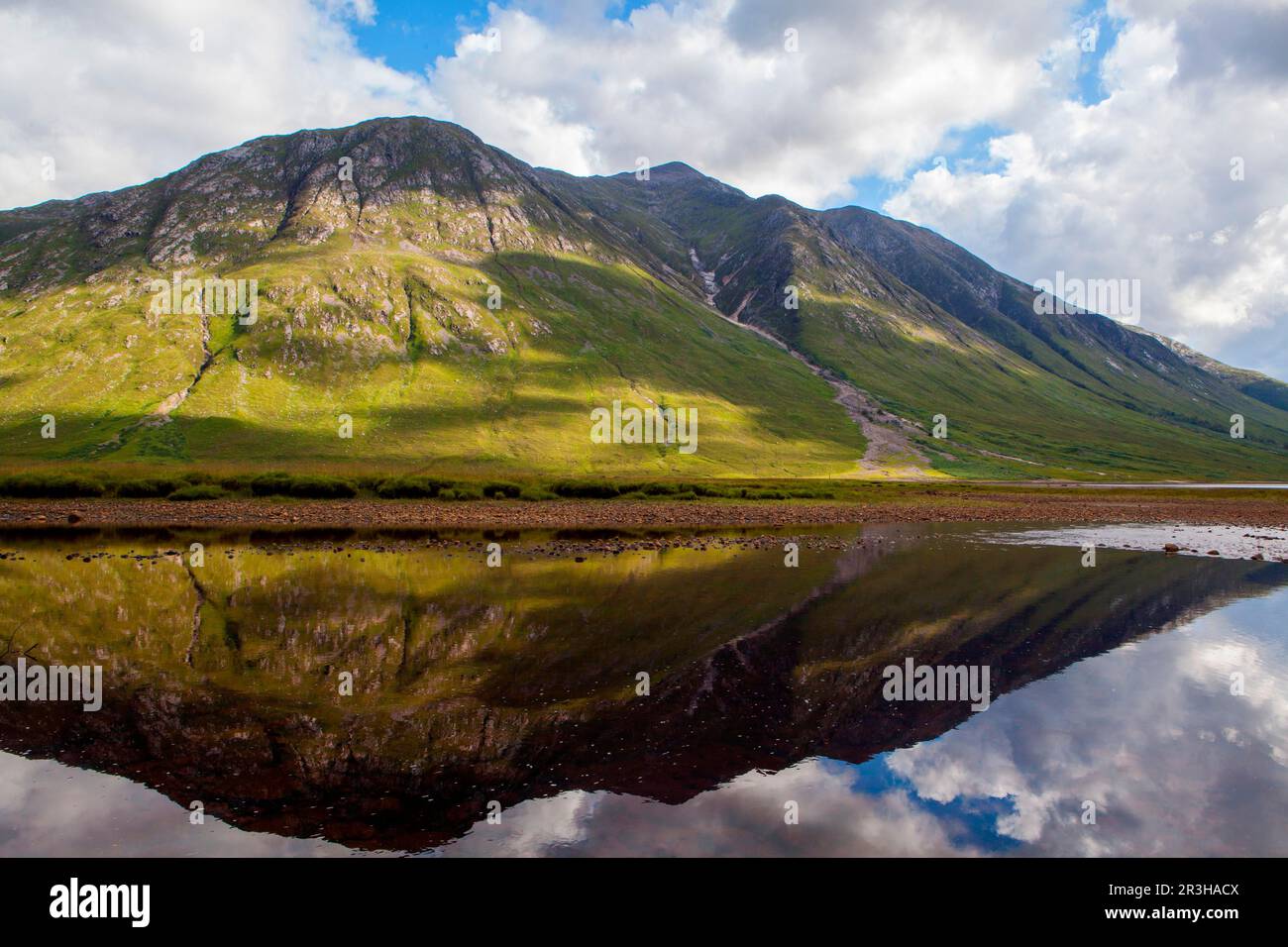 Loch Linnhe, Port Appin, Argyl and Bute, Scotland, UK Stock Photo - Alamy