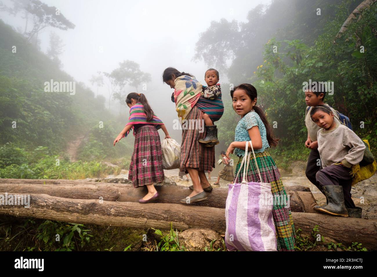 indigenas de etnia Qeqchi, Zona Reina, Quiché, República de Guatemala ...