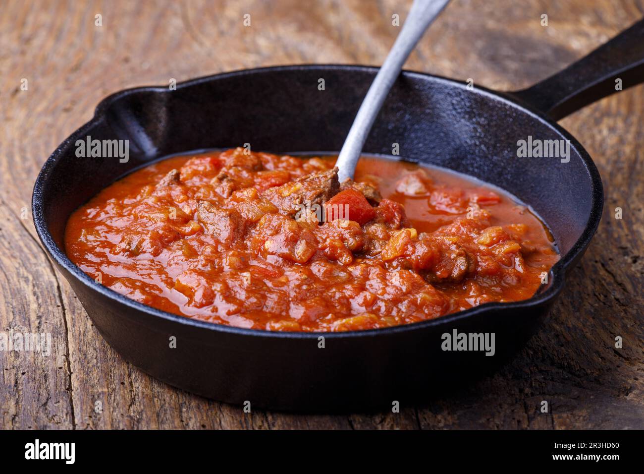 Goulash in bread bowl hi-res stock photography and images - Alamy
