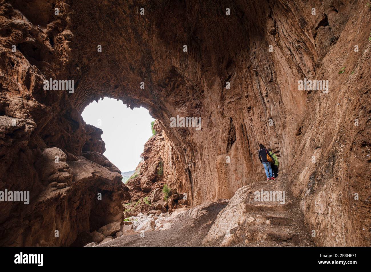 Imi N'Ifri natural bridge, Demnate, Atlas mountain range, morocco ...