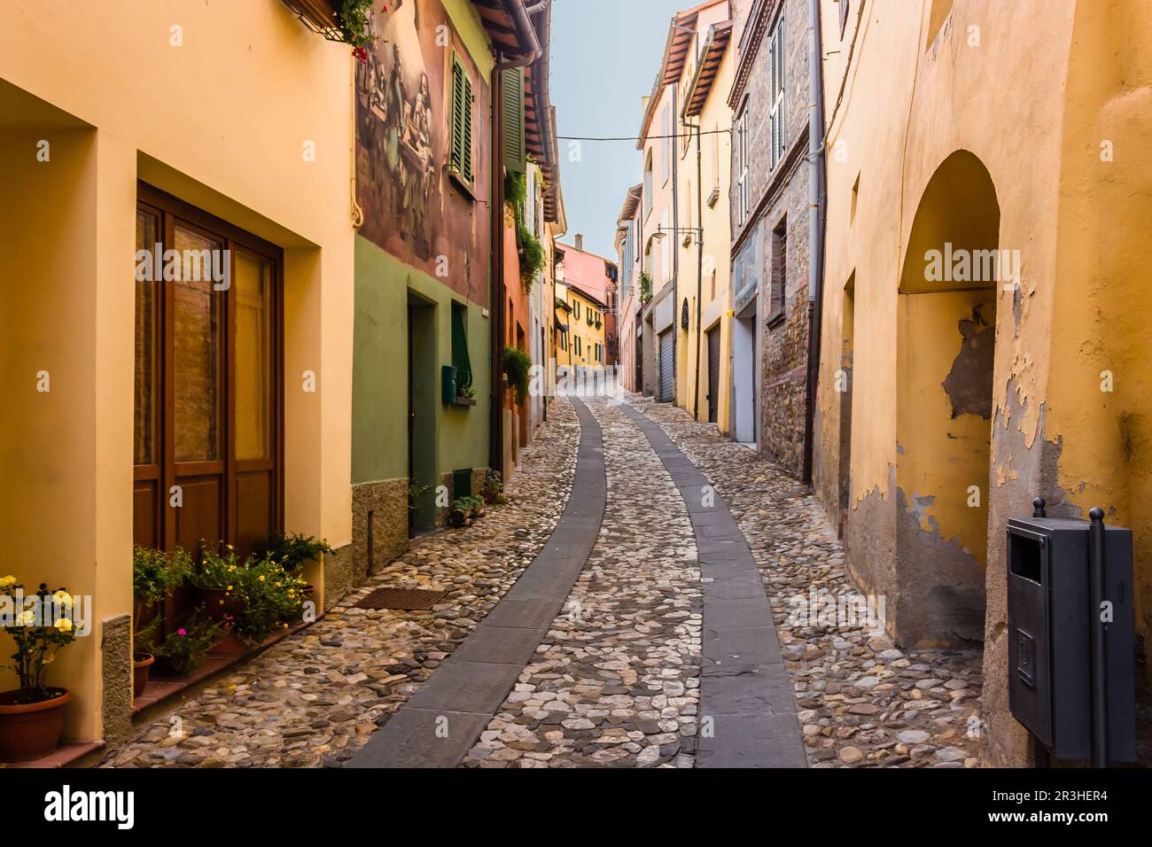 Artists of the wall festival hi-res stock photography and images - Alamy