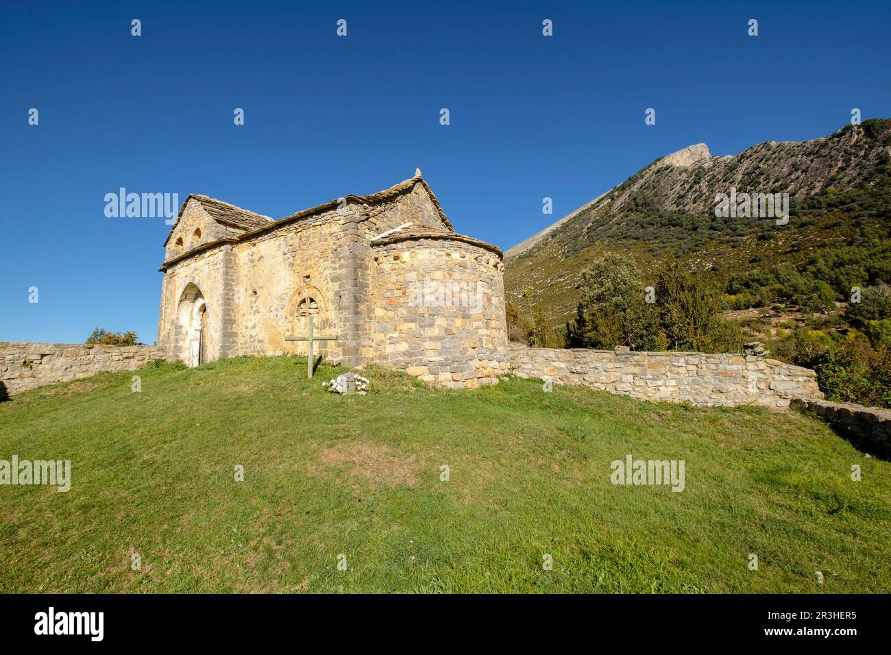 iglesia parroquial de San Martín, Sercué , término municipal de Fanlo ...