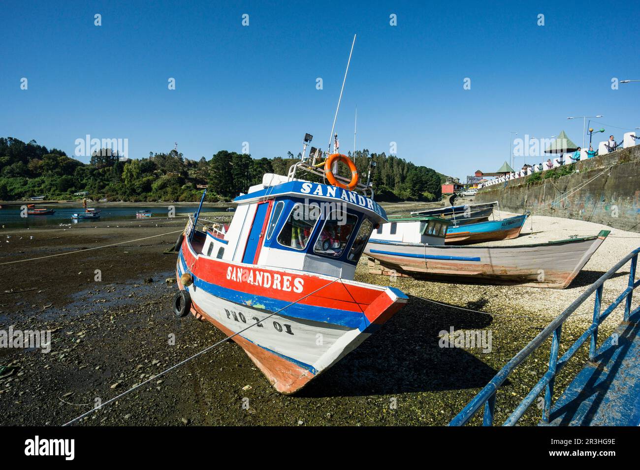 caleta y mercado de pescados y mariscos de Angelmó, Puerto Montt ...