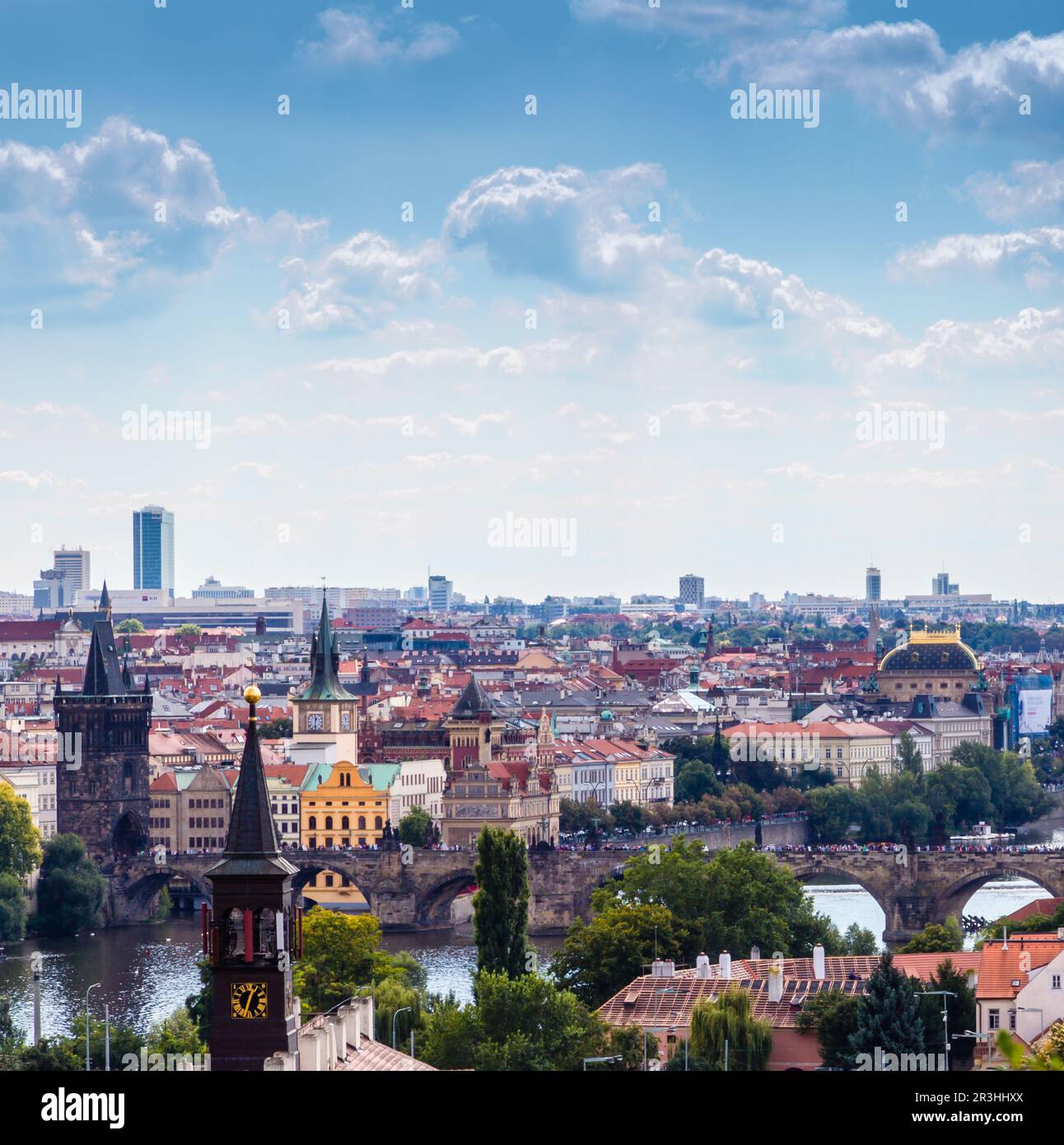 Cloud bridges hi-res stock photography and images - Alamy
