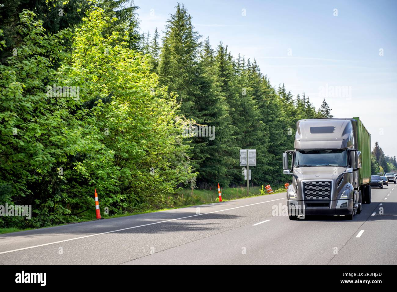 Industrial grade powerful pro big rig dark gray semi truck tractor ...