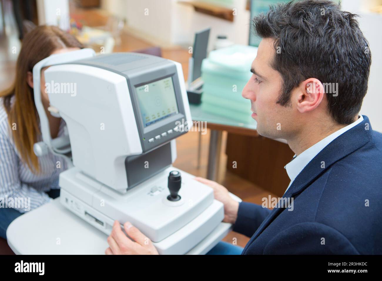 Optician eye checking machine hi-res stock photography and images - Alamy