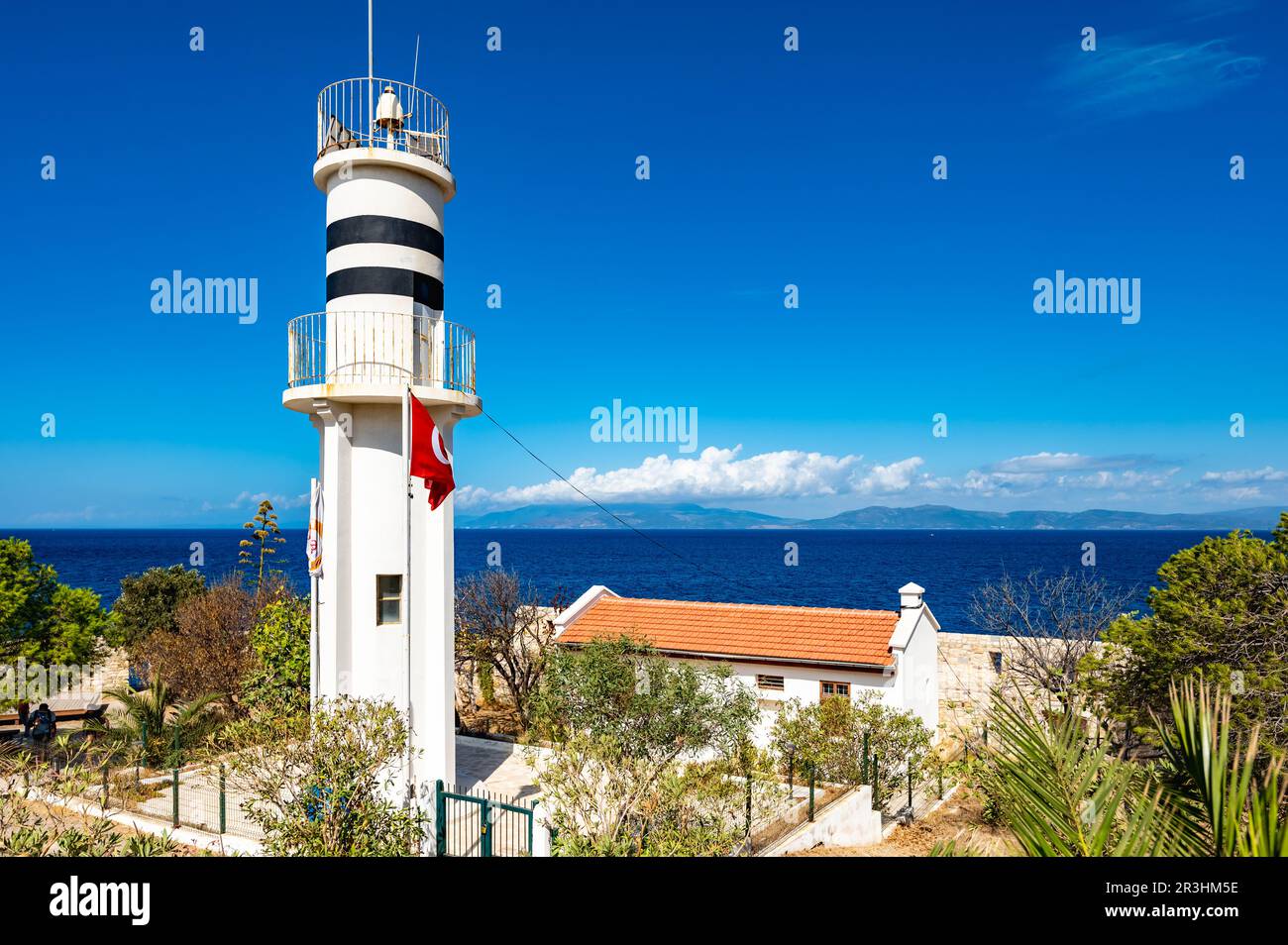 Tall white lighthouse on hi-res stock photography and images - Alamy
