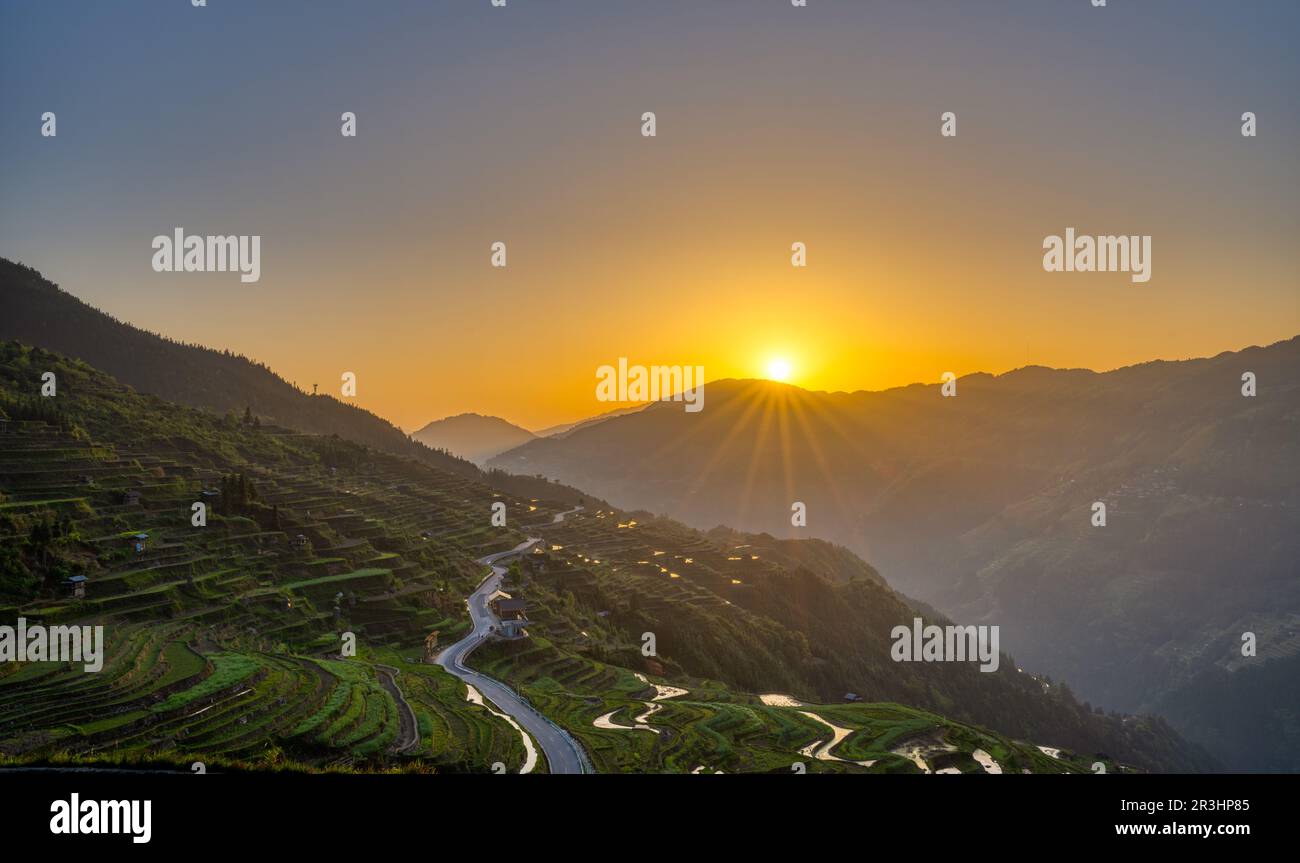 Misty sunset over fields hi-res stock photography and images - Alamy