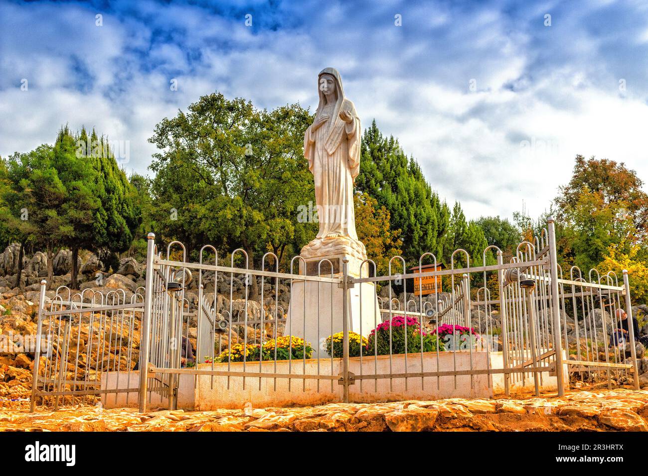 Apparition virgin mary hi-res stock photography and images - Alamy