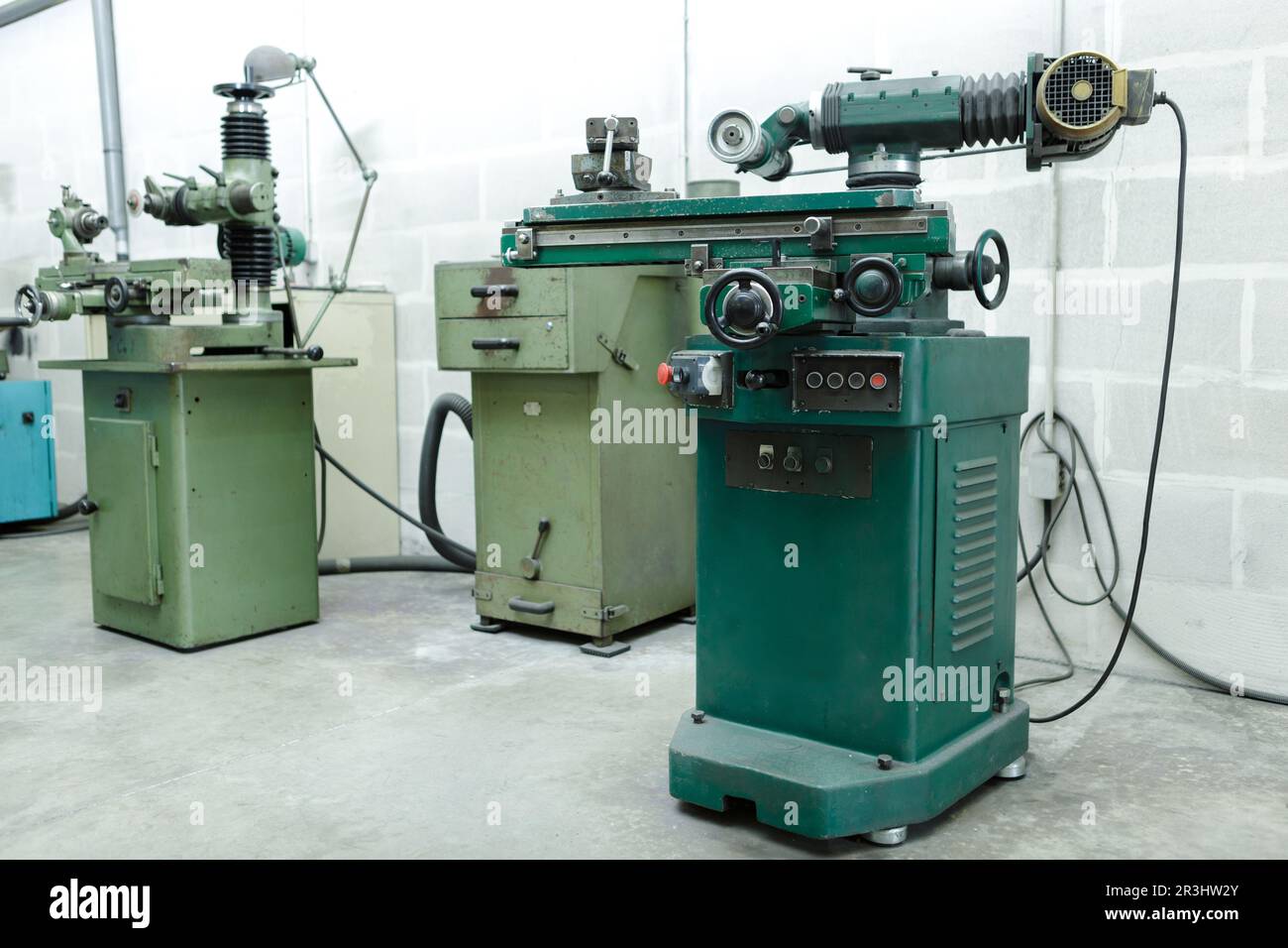 Computer milling machine old hi-res stock photography and images - Alamy