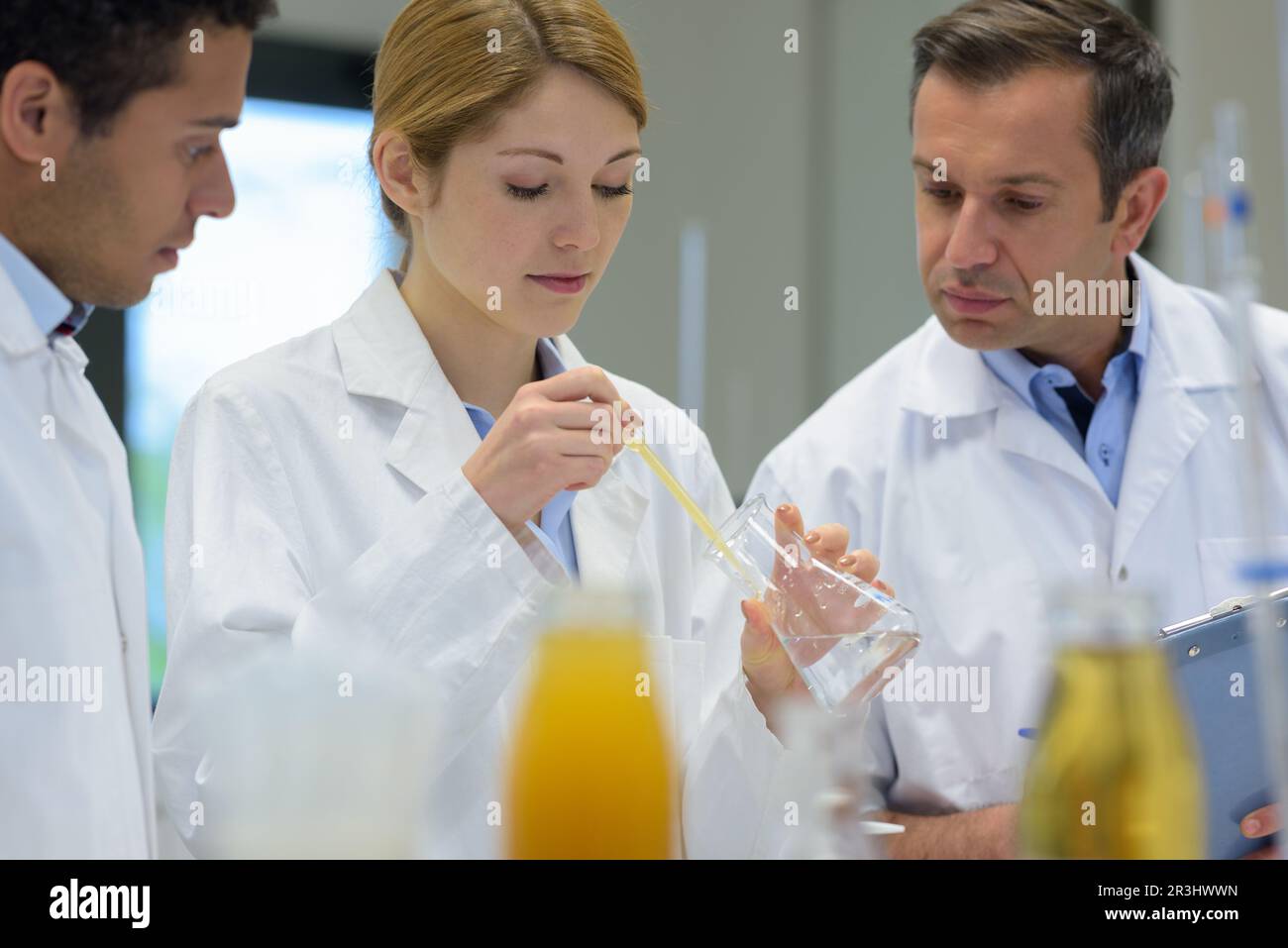 Few students hi-res stock photography and images - Alamy