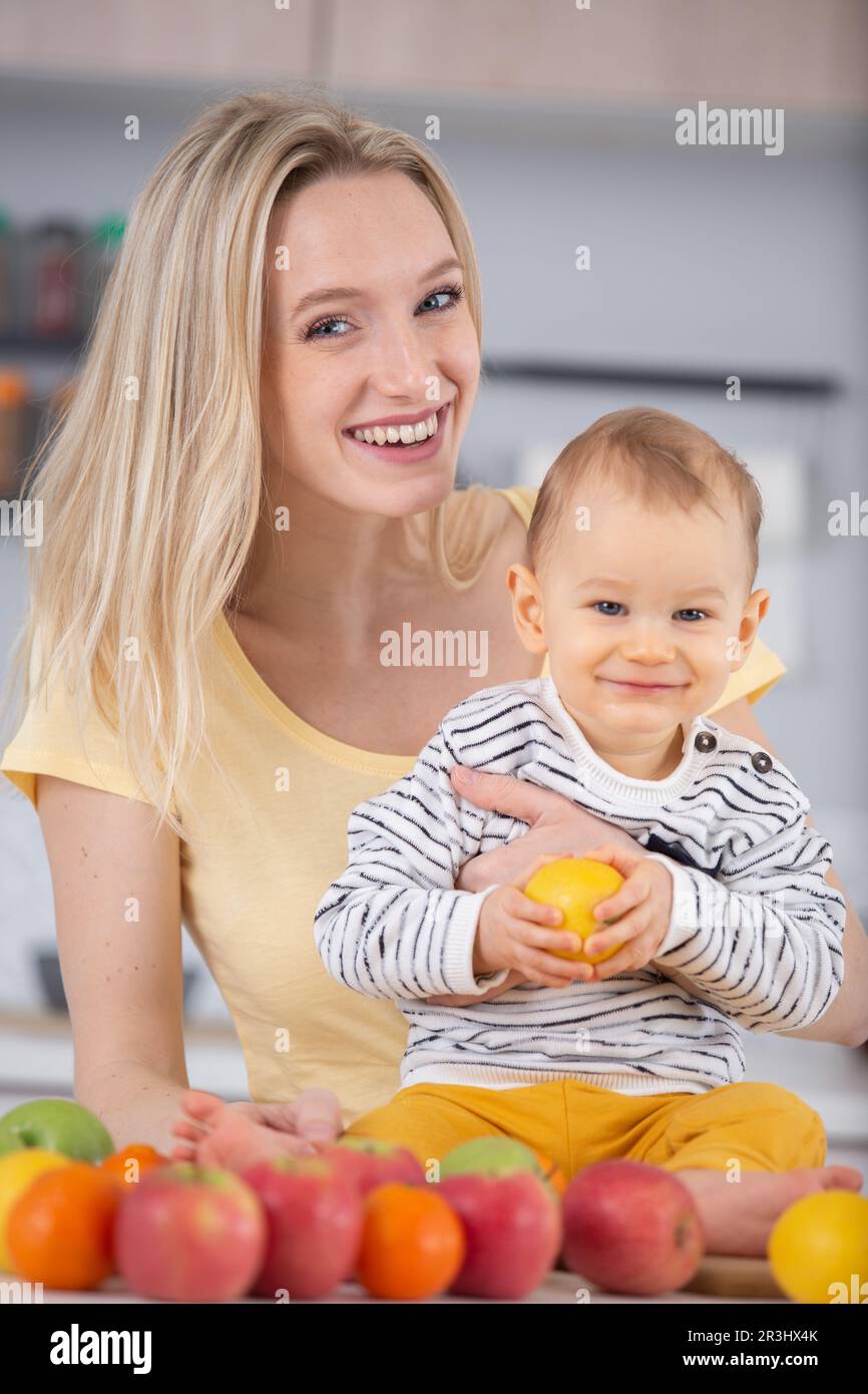 Funny kid apples hi-res stock photography and images - Alamy