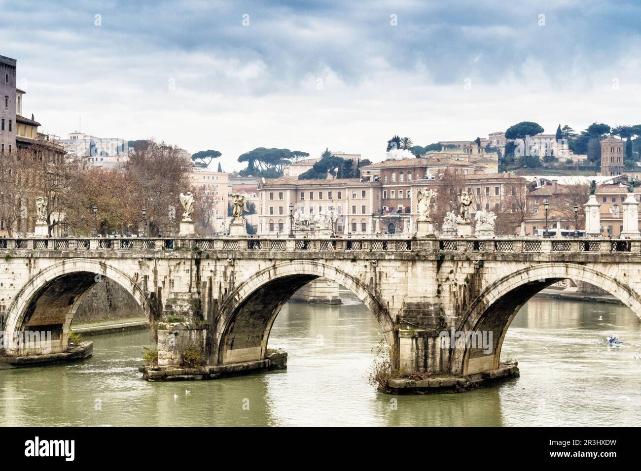 Bridge over the Tiber river in the center of Rome Stock Photo - Alamy