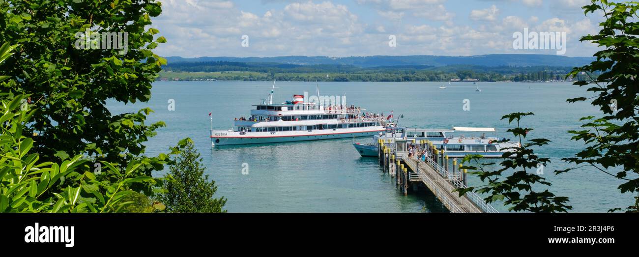Excursian boat hi-res stock photography and images - Alamy