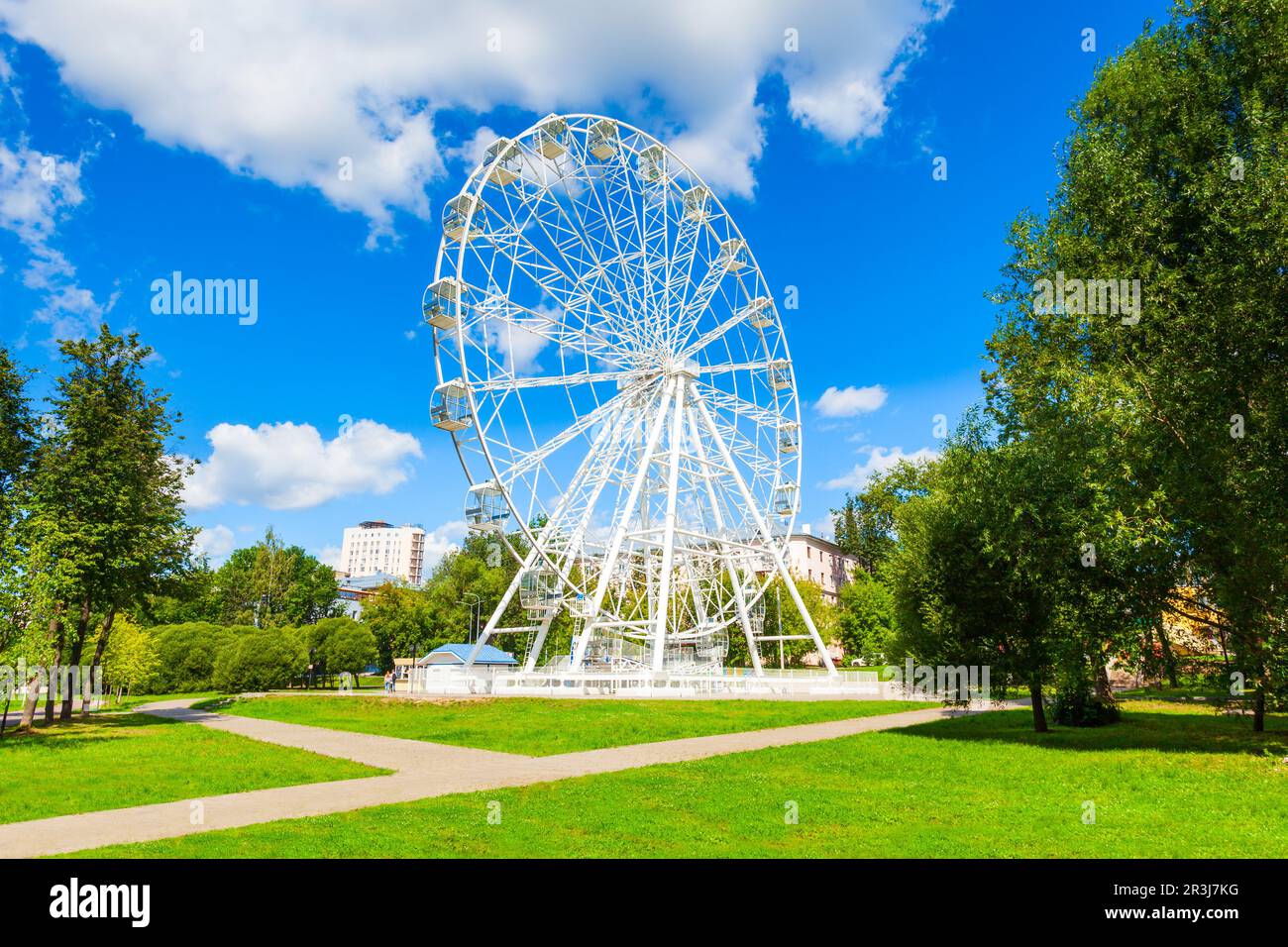 Ferris wheel in the Ivanovo city centre, Golden Ring of Russia Stock ...