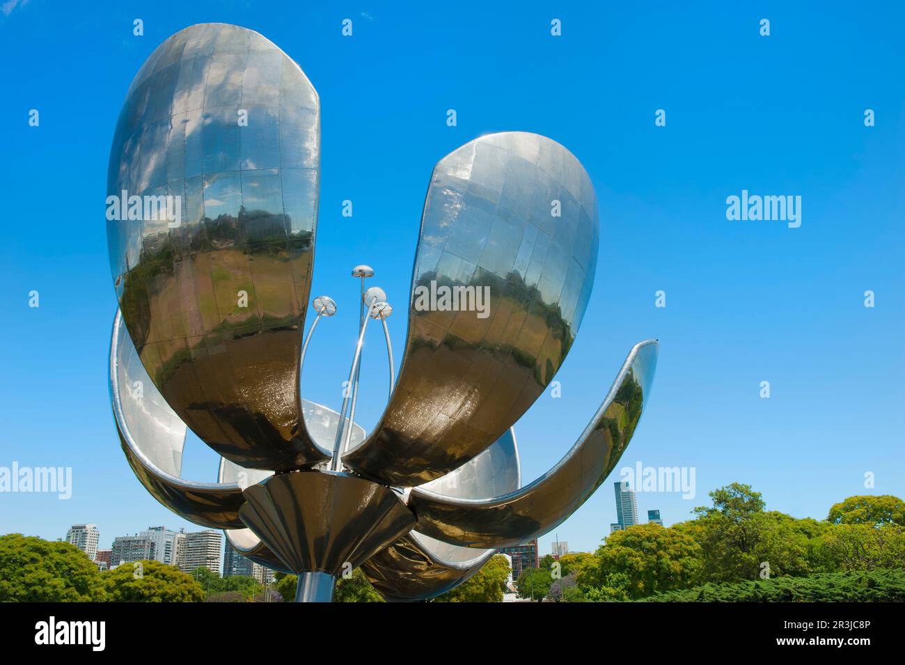 Floralis Generica, Metallic sculpture representing a flower, United ...