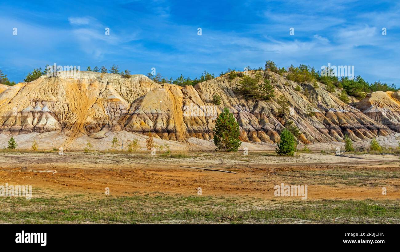 Open pit mine Stock Photo - Alamy