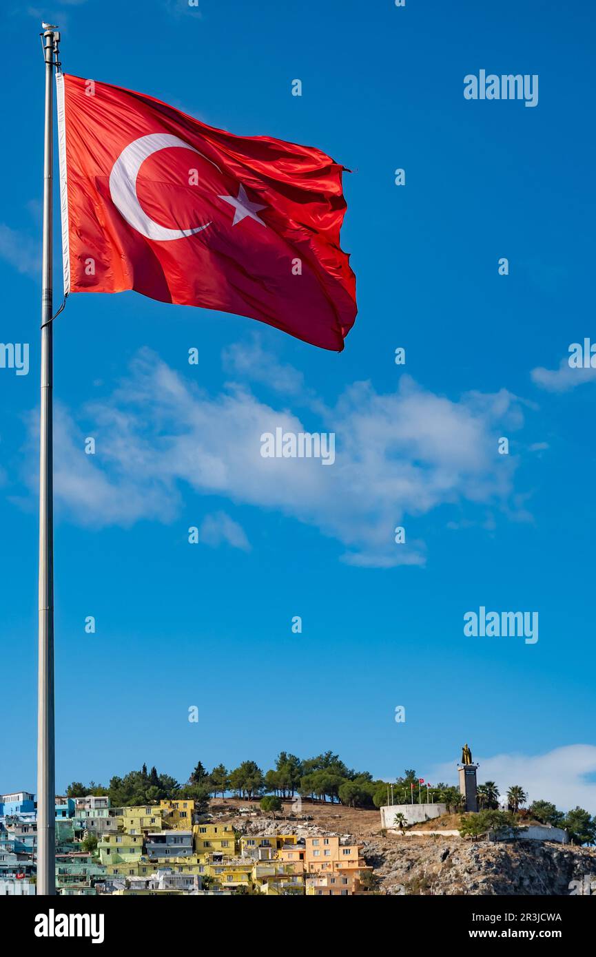 The blue mosque and turkish flag hi-res stock photography and images ...