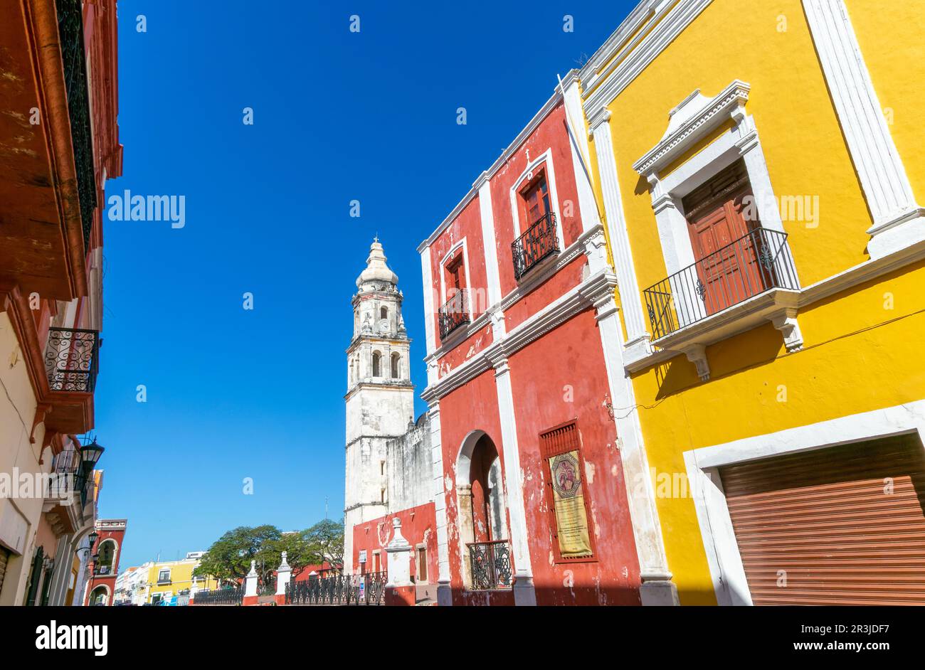 Row of colourful Spanish colonial buildings, Campeche city centre ...