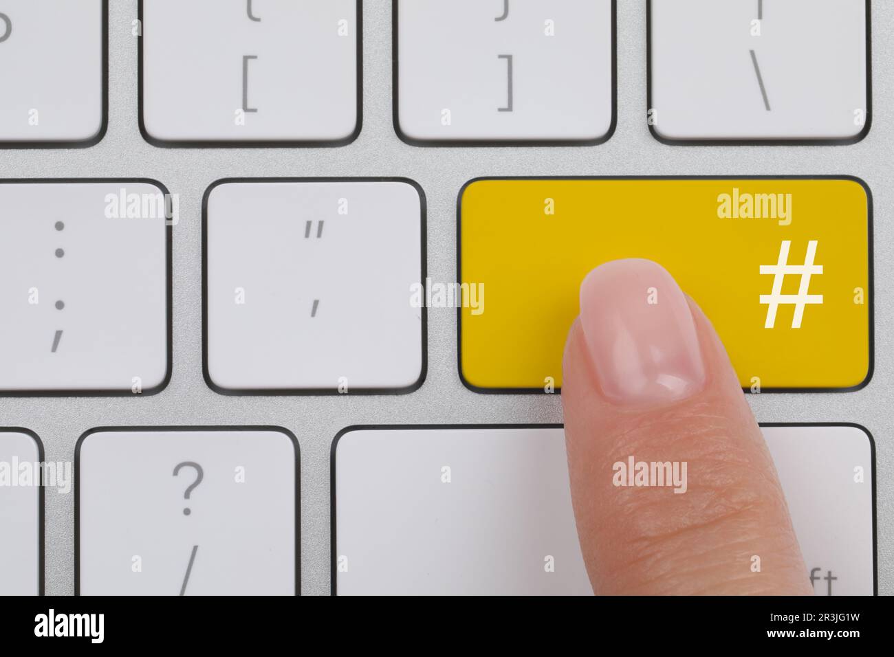 Hash typing hi-res stock photography and images - Alamy