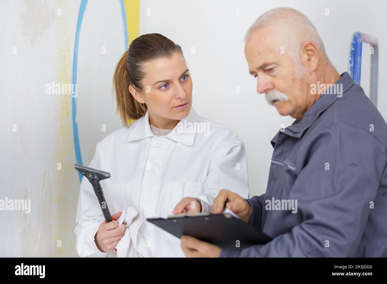 painting apprentice learning different techniques Stock Photo - Alamy