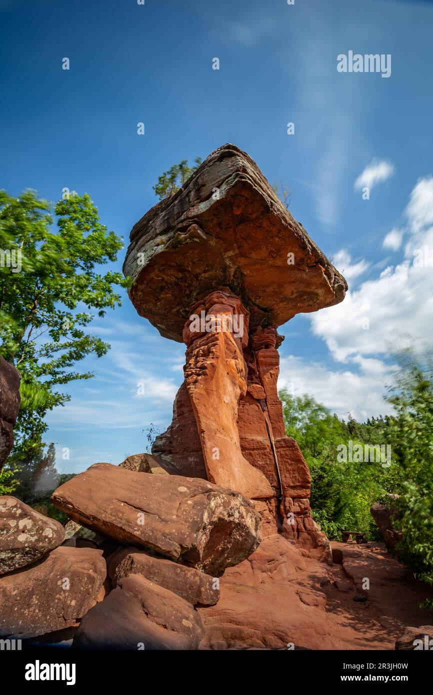 Mehrere werte teufelstisch hi-res stock photography and images - Alamy