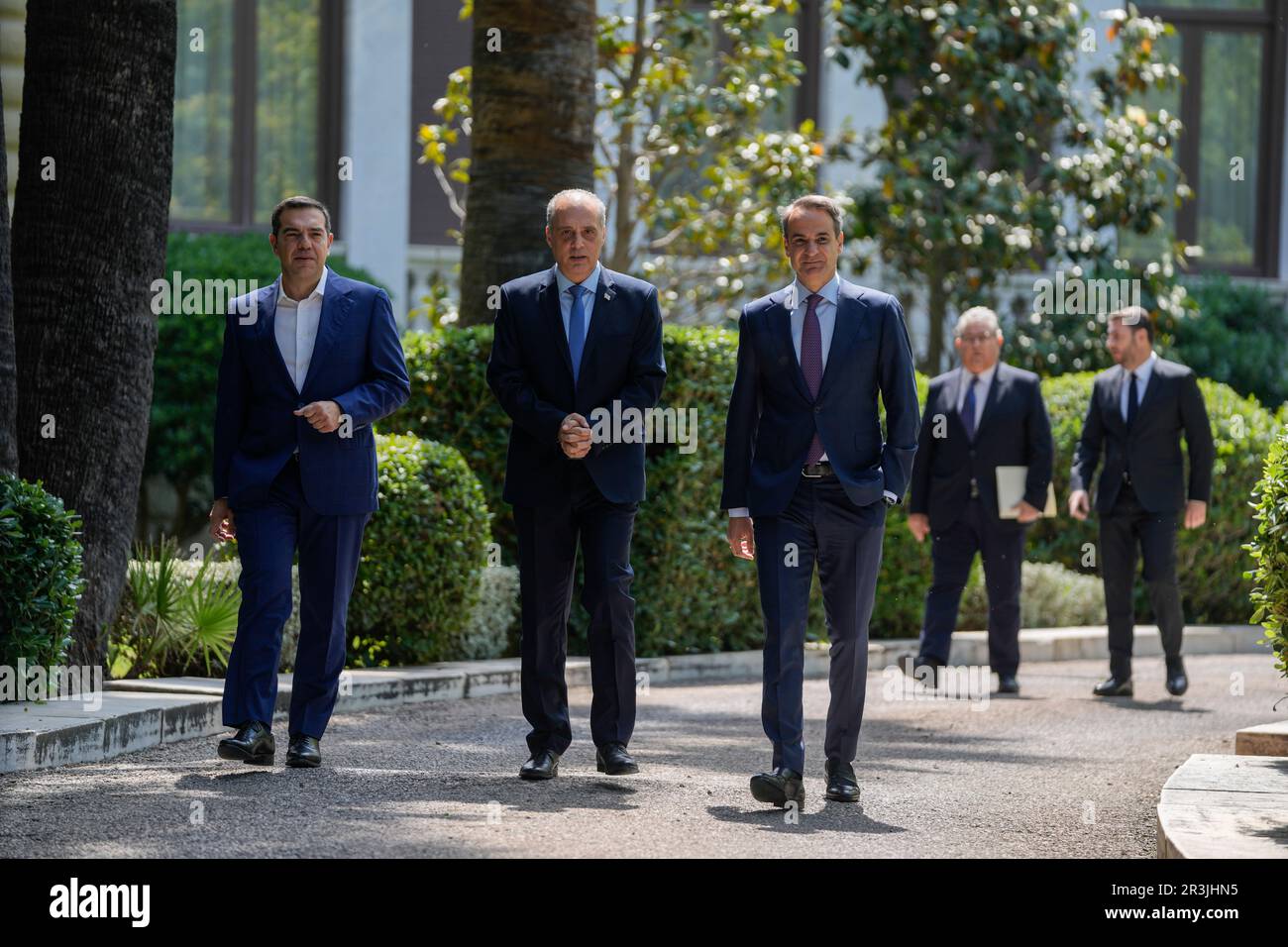From left to right SYRIZA-Progressive Alliance leader Alexis Tsipras ...