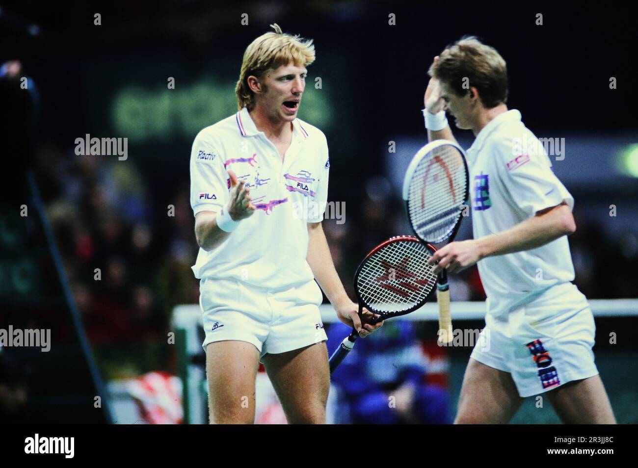 Boris Becker und Eric Jelen, deutscher Tennisspieler, auf dem ...
