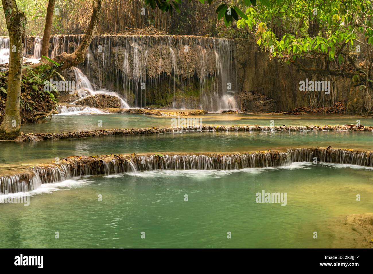 Der mehrstufige Kuang Si Wasserfall bei Luang Prabang, Laos, Asien ...