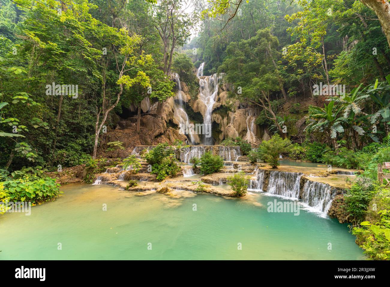 Der mehrstufige Kuang Si Wasserfall bei Luang Prabang, Laos, Asien ...