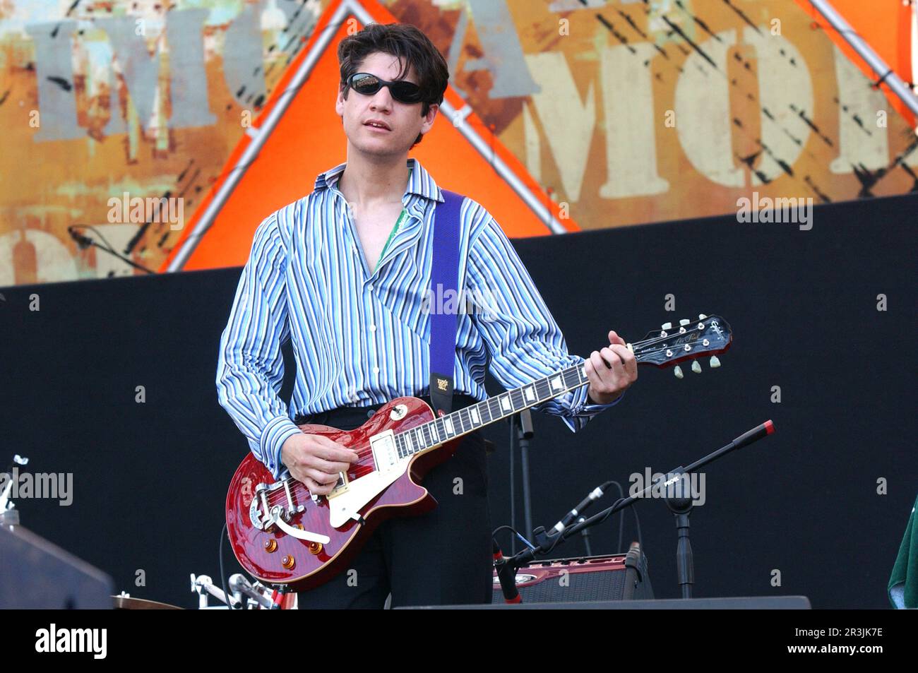 Joe peet bassist hi-res stock photography and images - Alamy