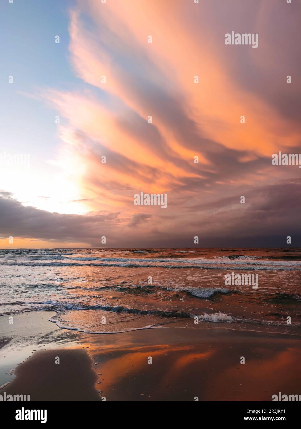 Evening by the sea Stock Photo - Alamy