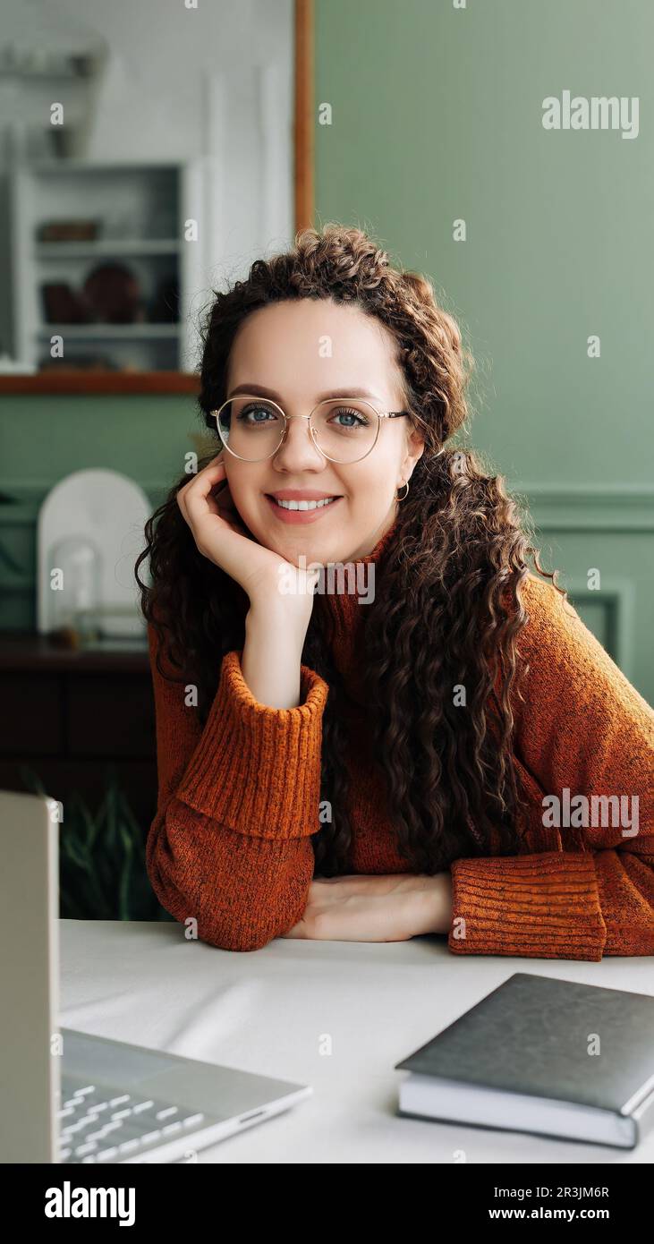 Happy Smiling Young Businesswoman Student Advertising Online Learning ...