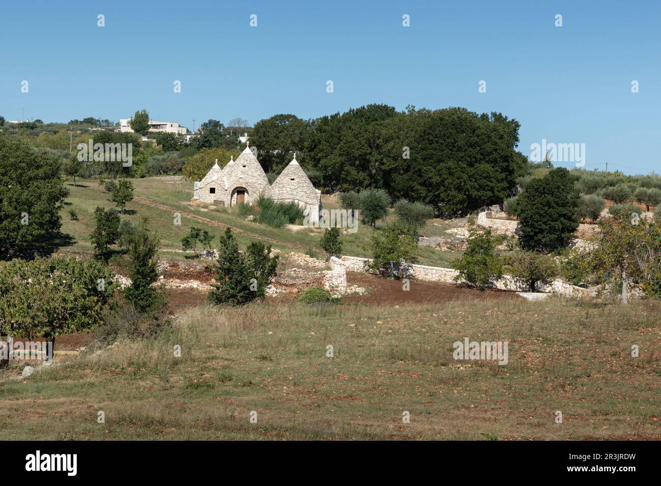 Old and weathered Trullo house near Alberobello, Pulia, Italy Stock ...