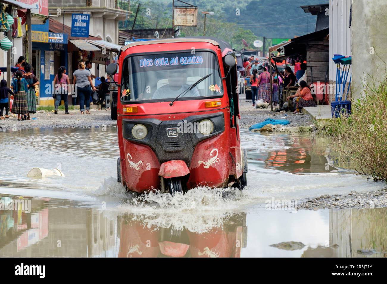 calle mayor inundada, Lancetillo - La Parroquia, Franja Transversal del ...