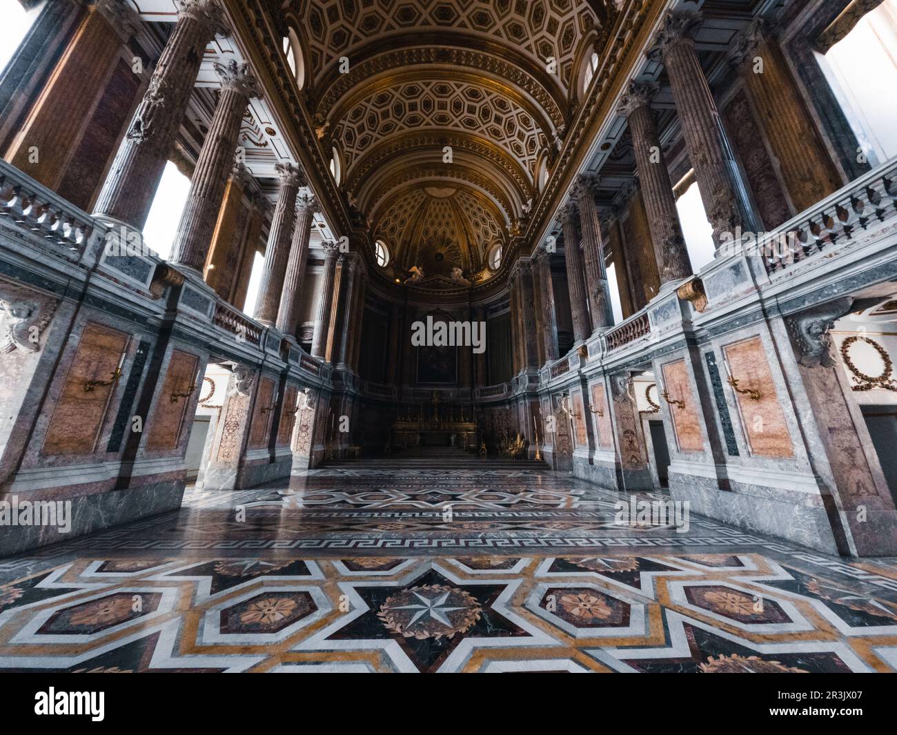 hall of a royal palace covered in ancient marble Stock Photo - Alamy