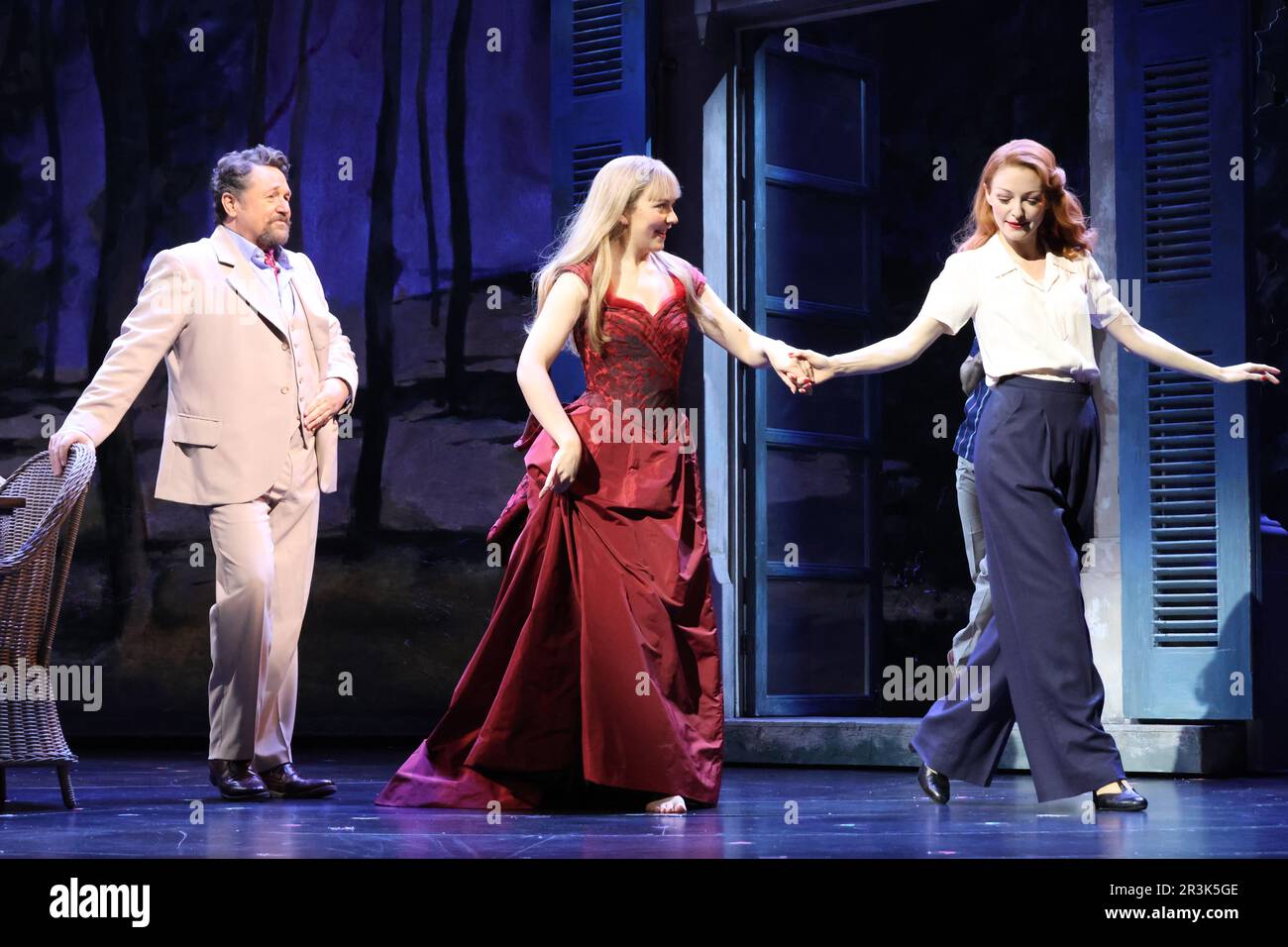 Laura Pitt-Pulford, Anna Unwin and Michael Ball, Aspects of Love ...