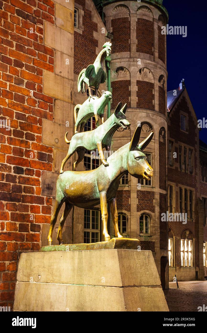 Statue by gerhard marcks hi-res stock photography and images - Alamy