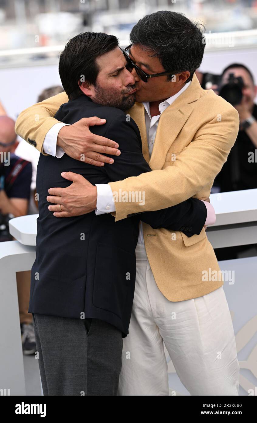 Jason Schwartzman (left) and Stephen Park attending the photocall for ...