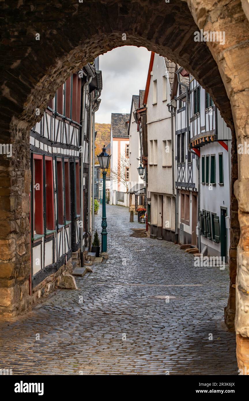 Atmospheric alleys hi-res stock photography and images - Alamy