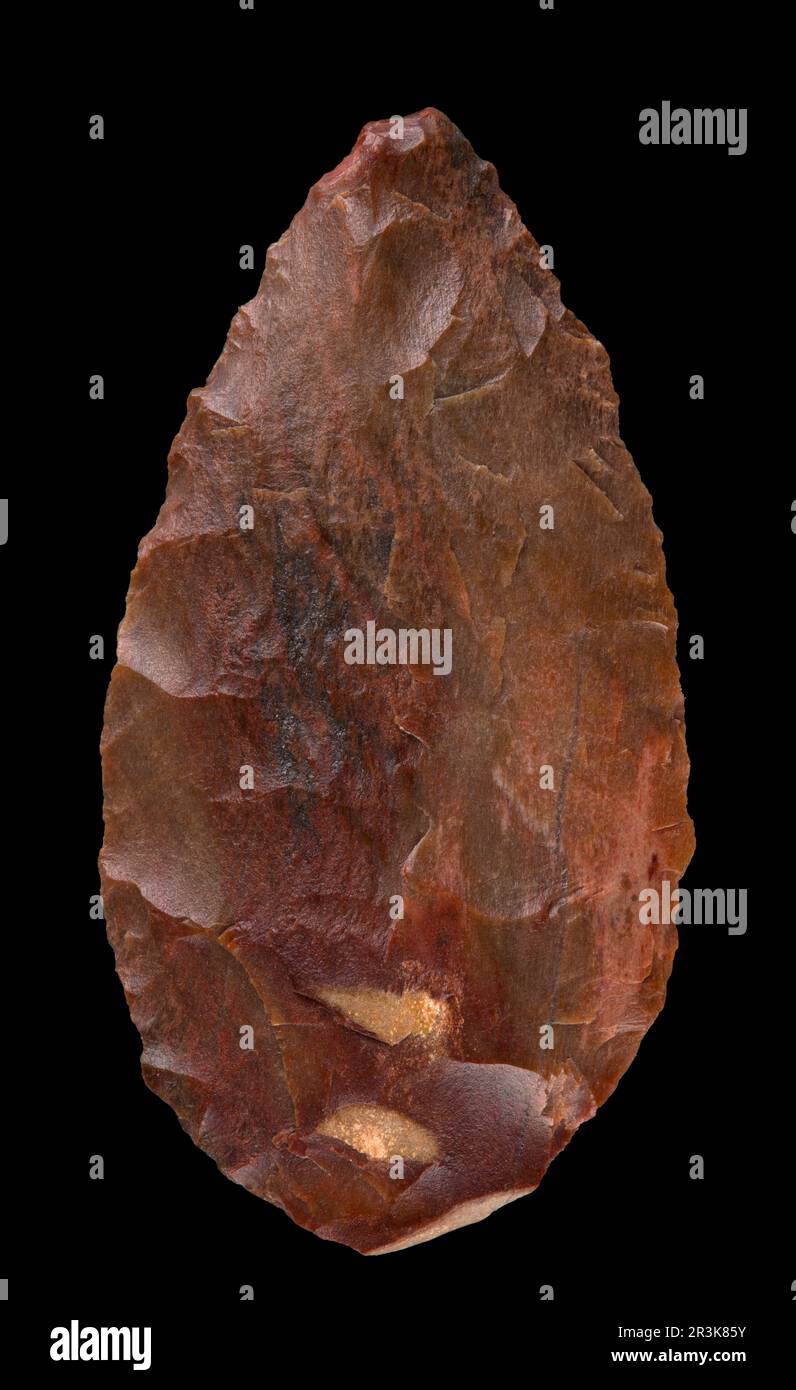 Point in chipped stone. Neolithic period. North Africa. 4 cm Stock ...